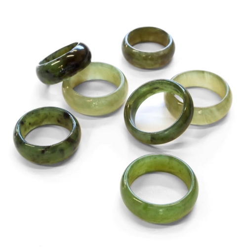 Nephrite Jade: gemstone and jewelry in Austria